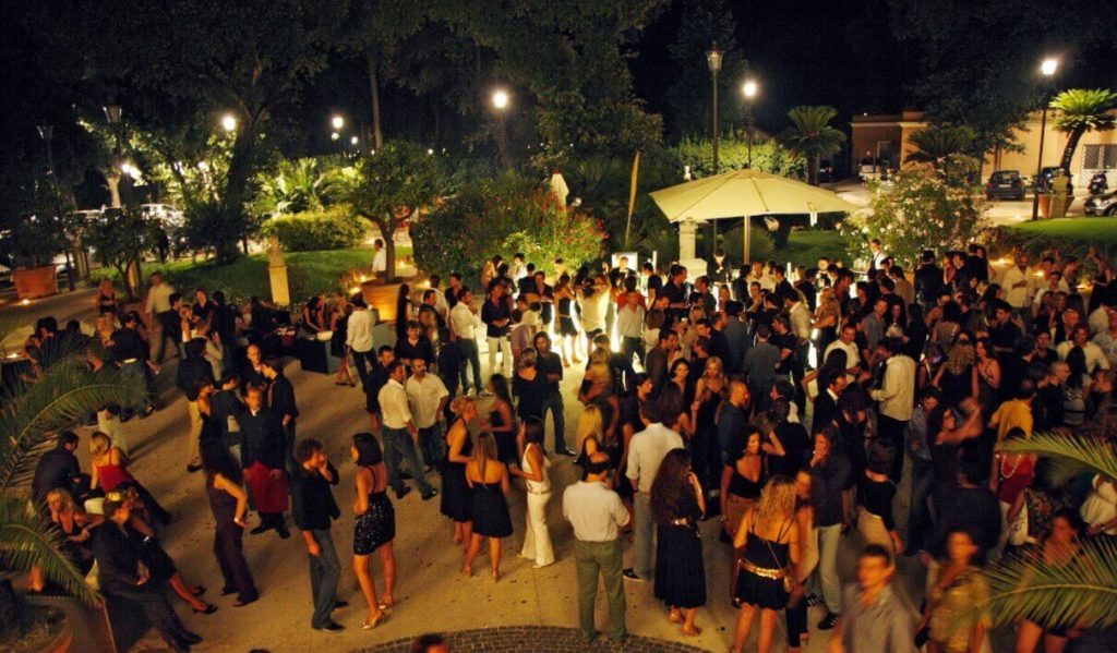 Casina Valadier Rome Italy - Villa Borghese Restaurant Facts