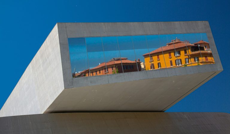 MAXXI Museum Rome Guide: History, Construction & Architects